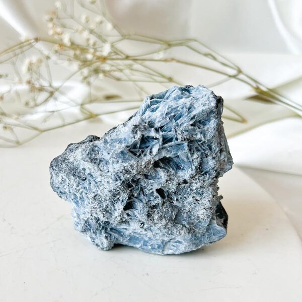 Cianite Azul Bruto - Loja de Cristais Online Surya Cristais